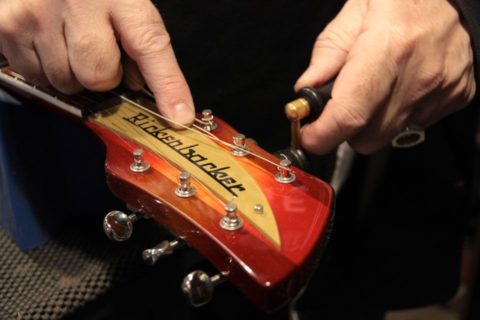 Upgrade Rickenbaker : Mastery Bridge M5 - Guitare Garage