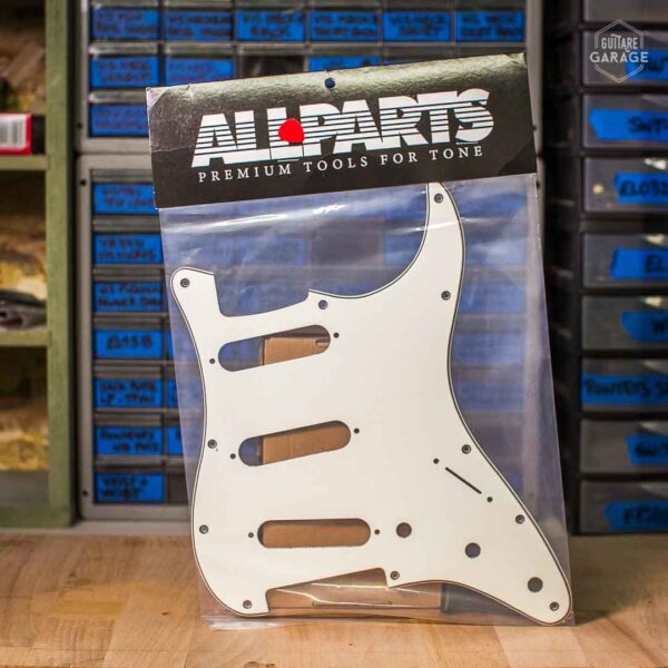 Allparts Stratocaster Pickguard 11 Hole 3-ply Parchment 1 Real Life ...